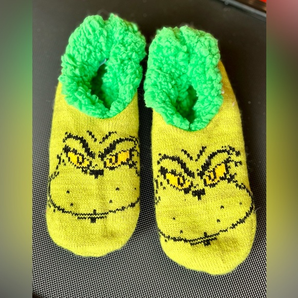 Shoes | Grinch Fuzzy Grip Socks | Poshmark